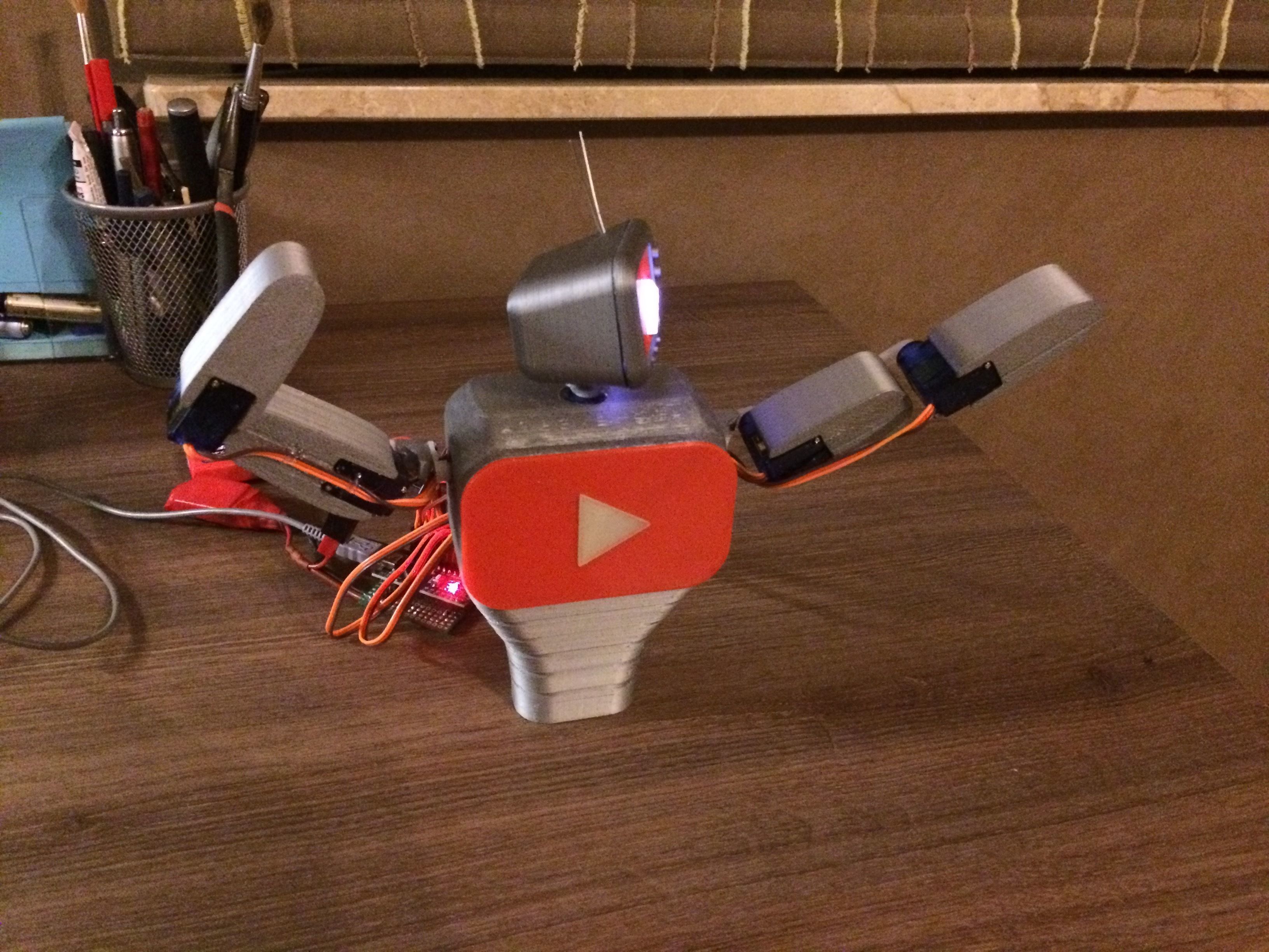 Youtube mascot robot 3D model 3D printable | CGTrader