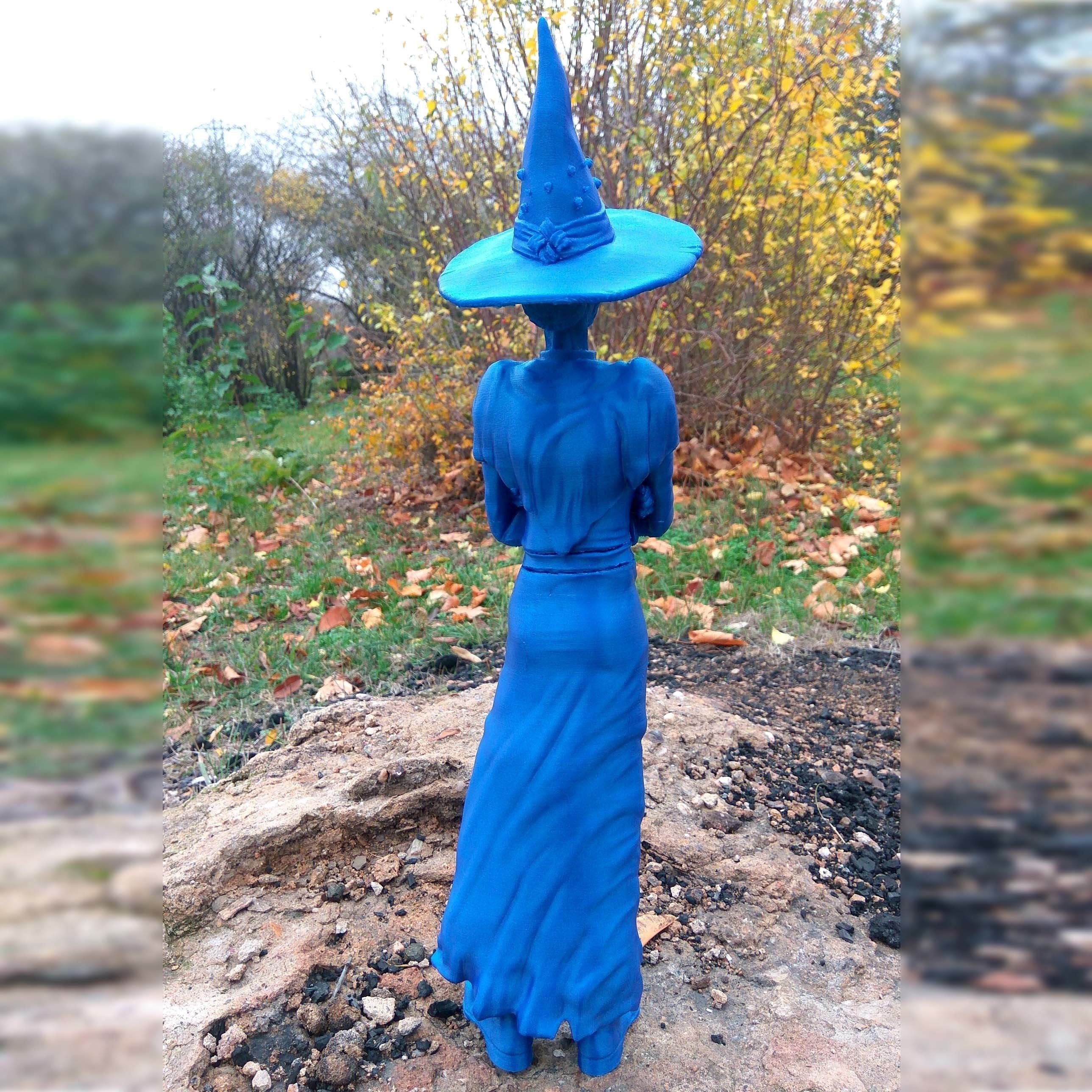 Granny Weatherwax - Discworld - 3D print ready 3D model 3D printable ...