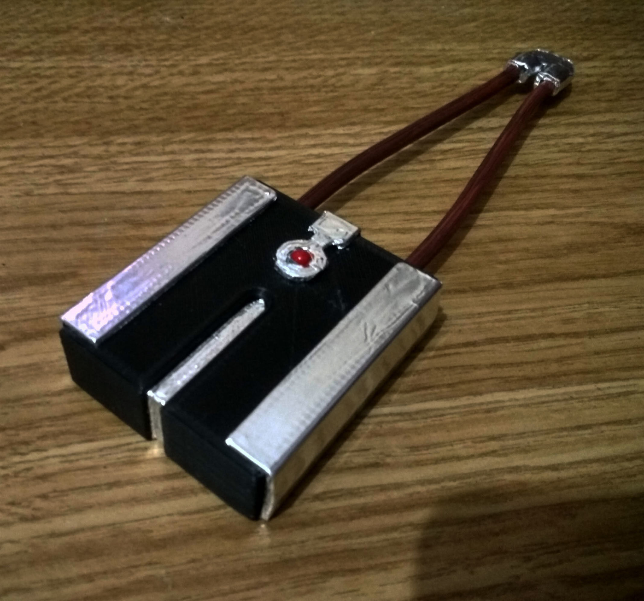 The mandalorian Tracking fob 3D model 3D printable | CGTrader