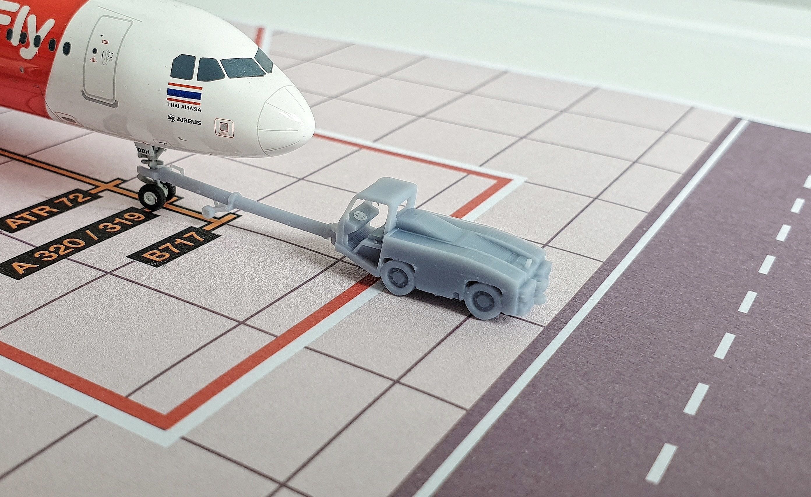 TLD TMX 150 pushback tractor 3D model 3D printable | CGTrader