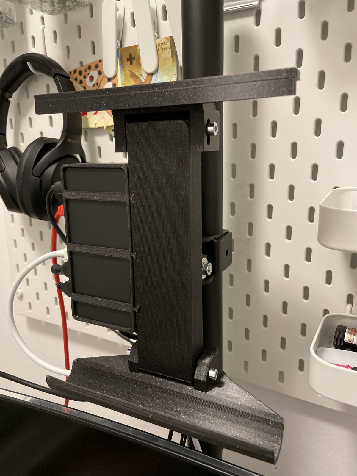 Microsoft Surface Book 3 Holder - VESA Mount 3D model 3D printable ...