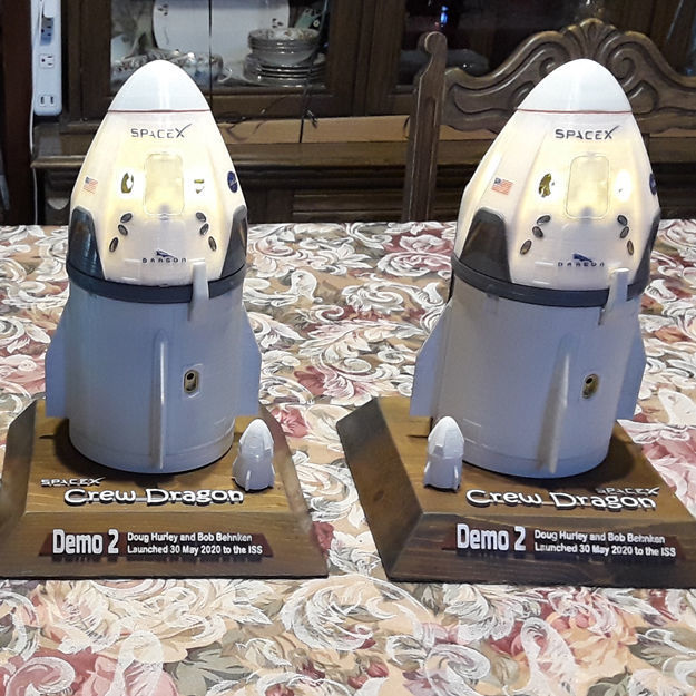 Crew Dragon Endeavor 3D model 3D printable | CGTrader