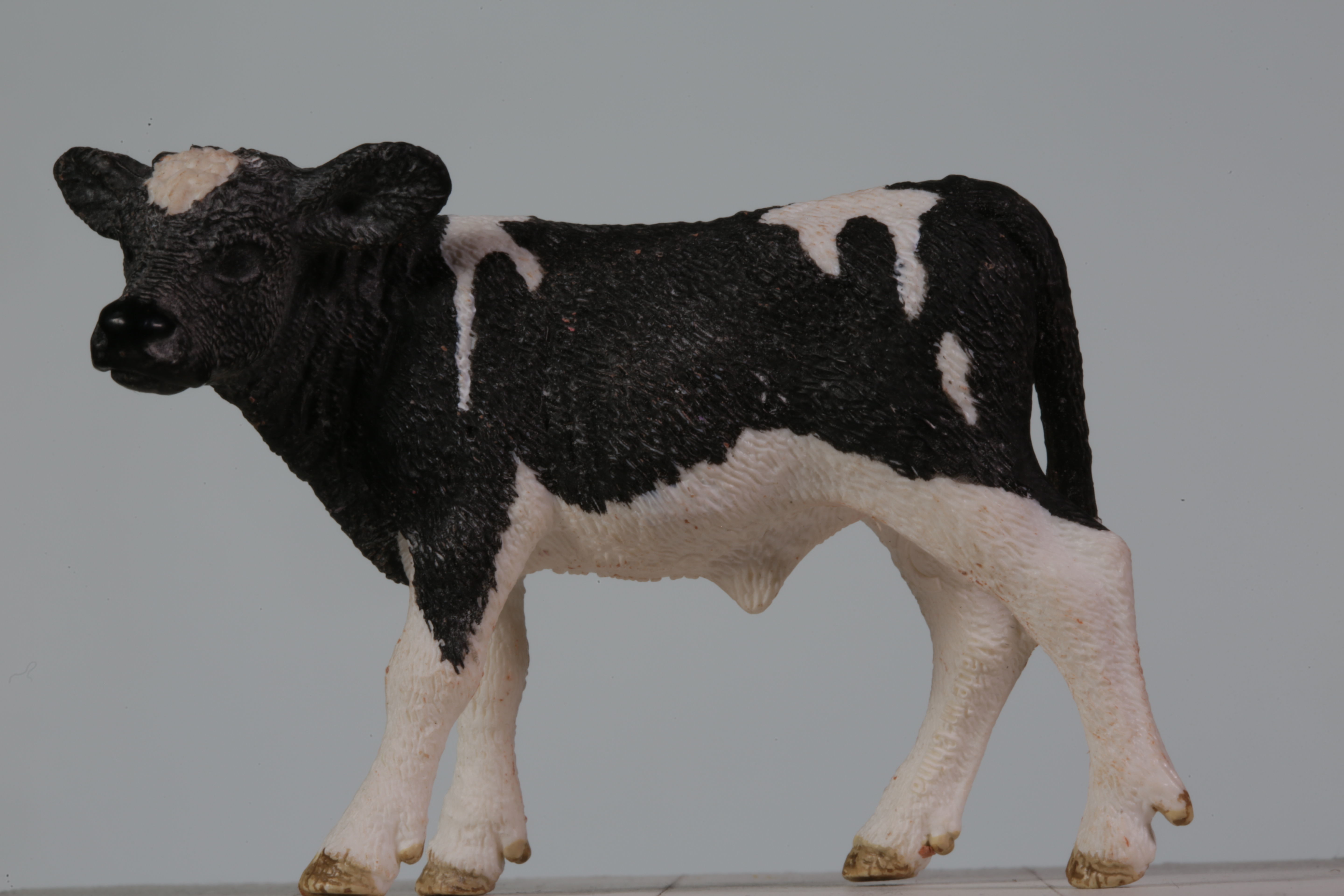 plastic miniature cow 3D | CGTrader