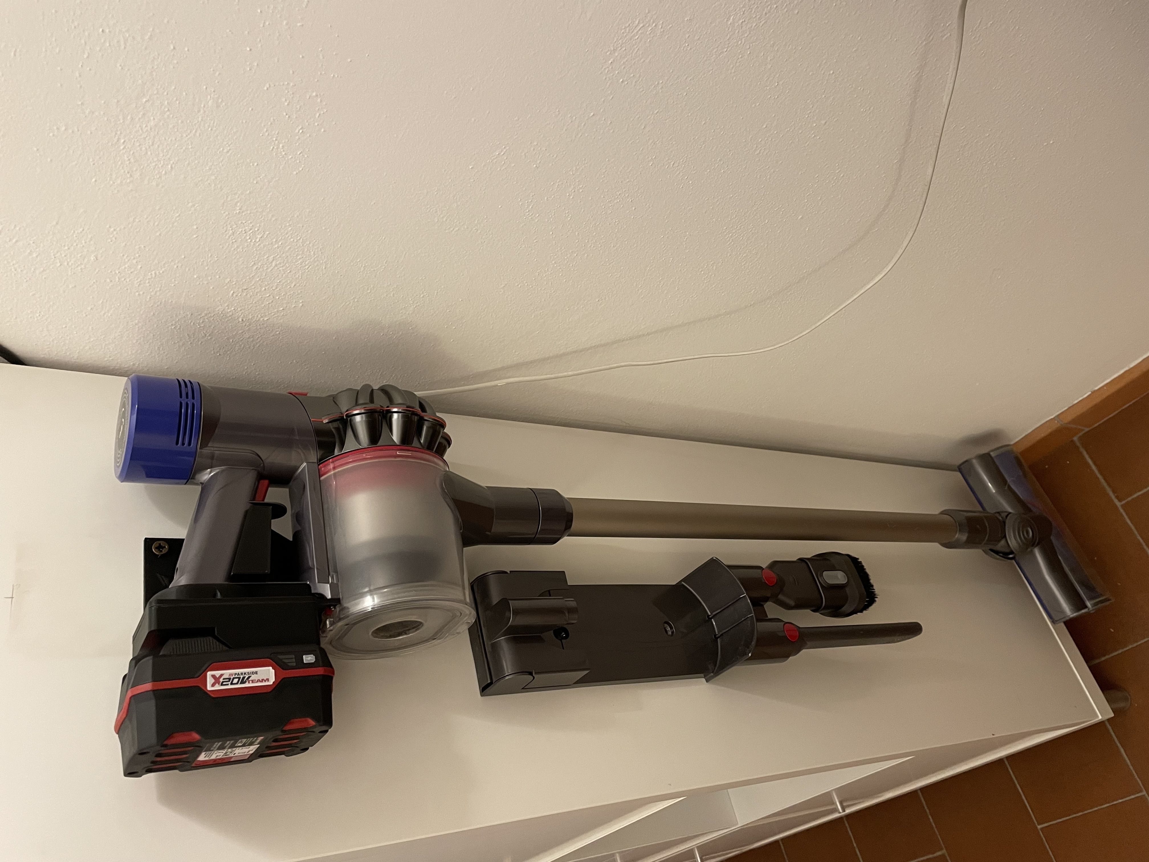 Adattatore batteria Parkside Dyson v8 3D model | CGTrader