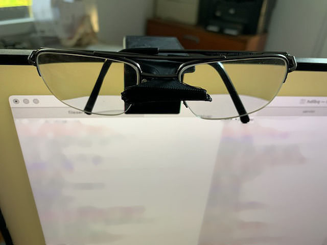 Easy to print monitor top eyeglass holder 3D model 3D printable | CGTrader