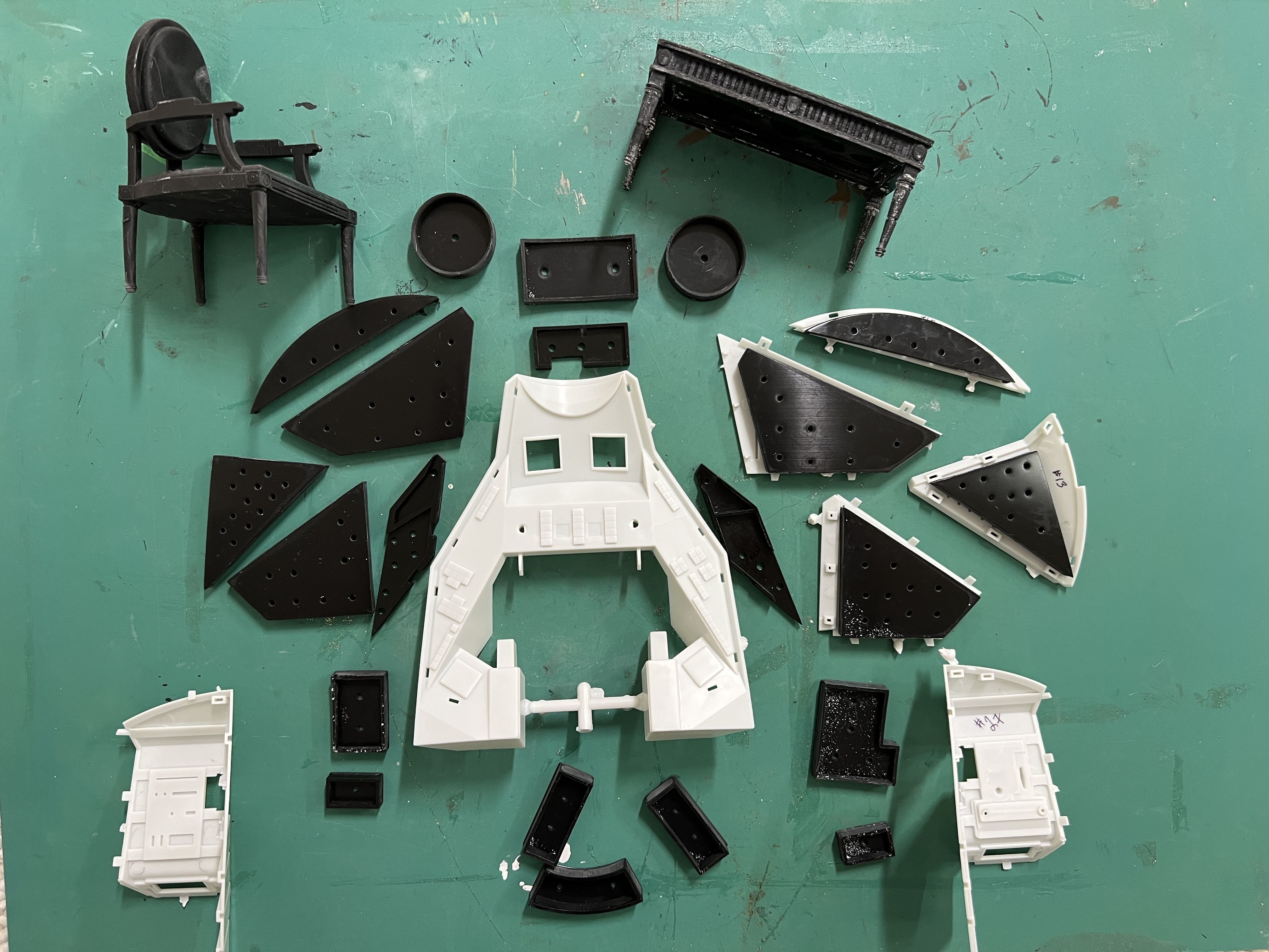 Moebius 2001 A Space Odyssey EVA Pod Light Box Kit 3D Files 3D model 3D ...