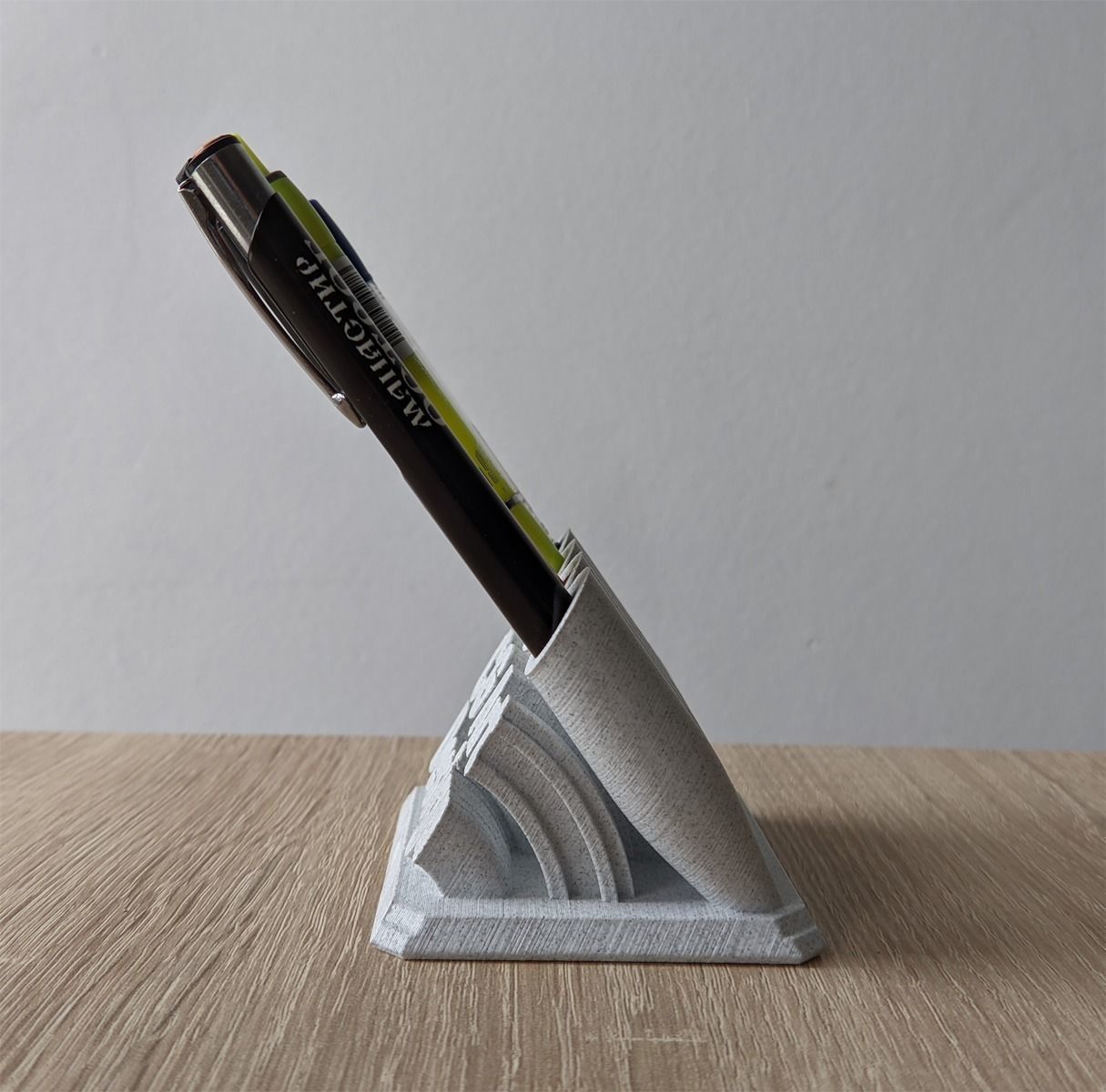 Printable Sweeping Text Plate With Pen Holder 3D model 3D printable ...