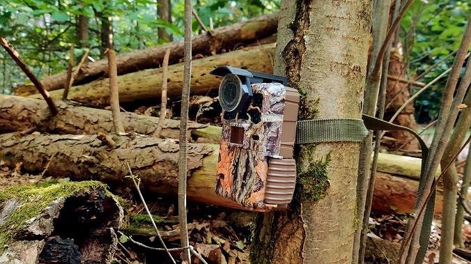 Clip-on Close up-lens for Trail Camera 3D model 3D printable | CGTrader