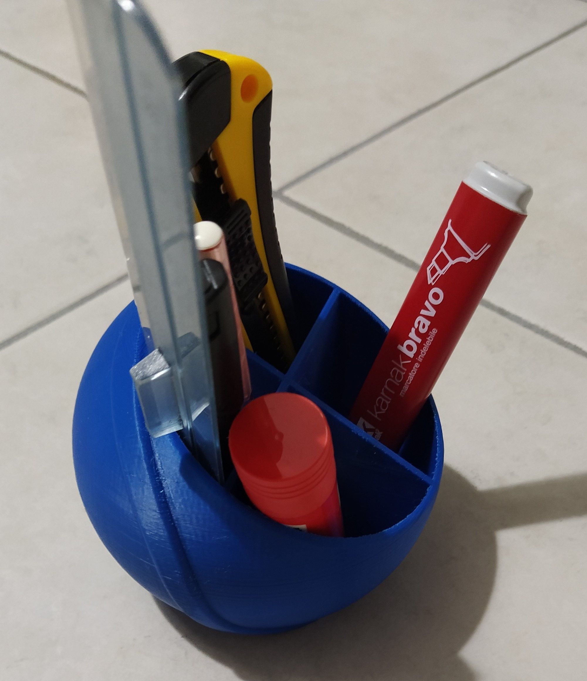 Pen holder 3D model 3D printable | CGTrader
