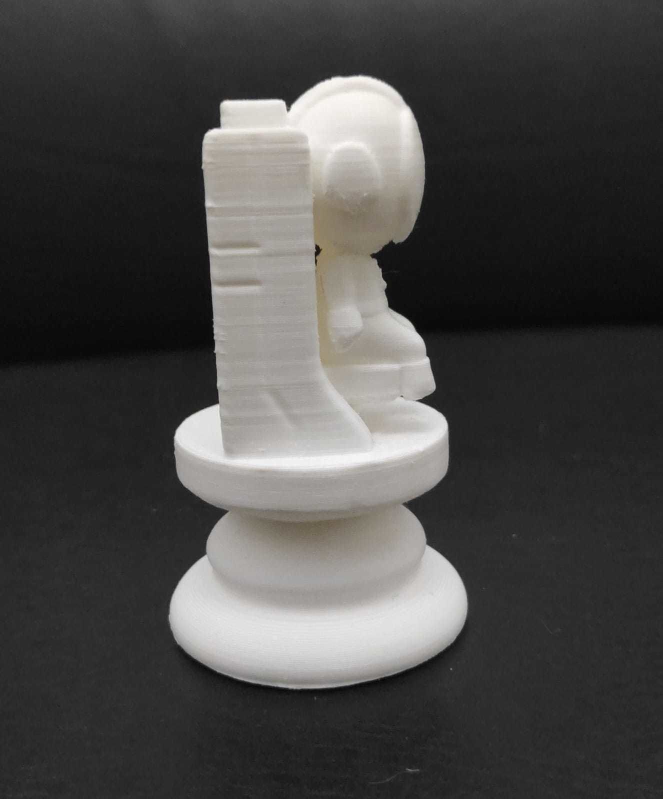 Space Chess - Sitting Astronaut - King 3D model 3D printable | CGTrader