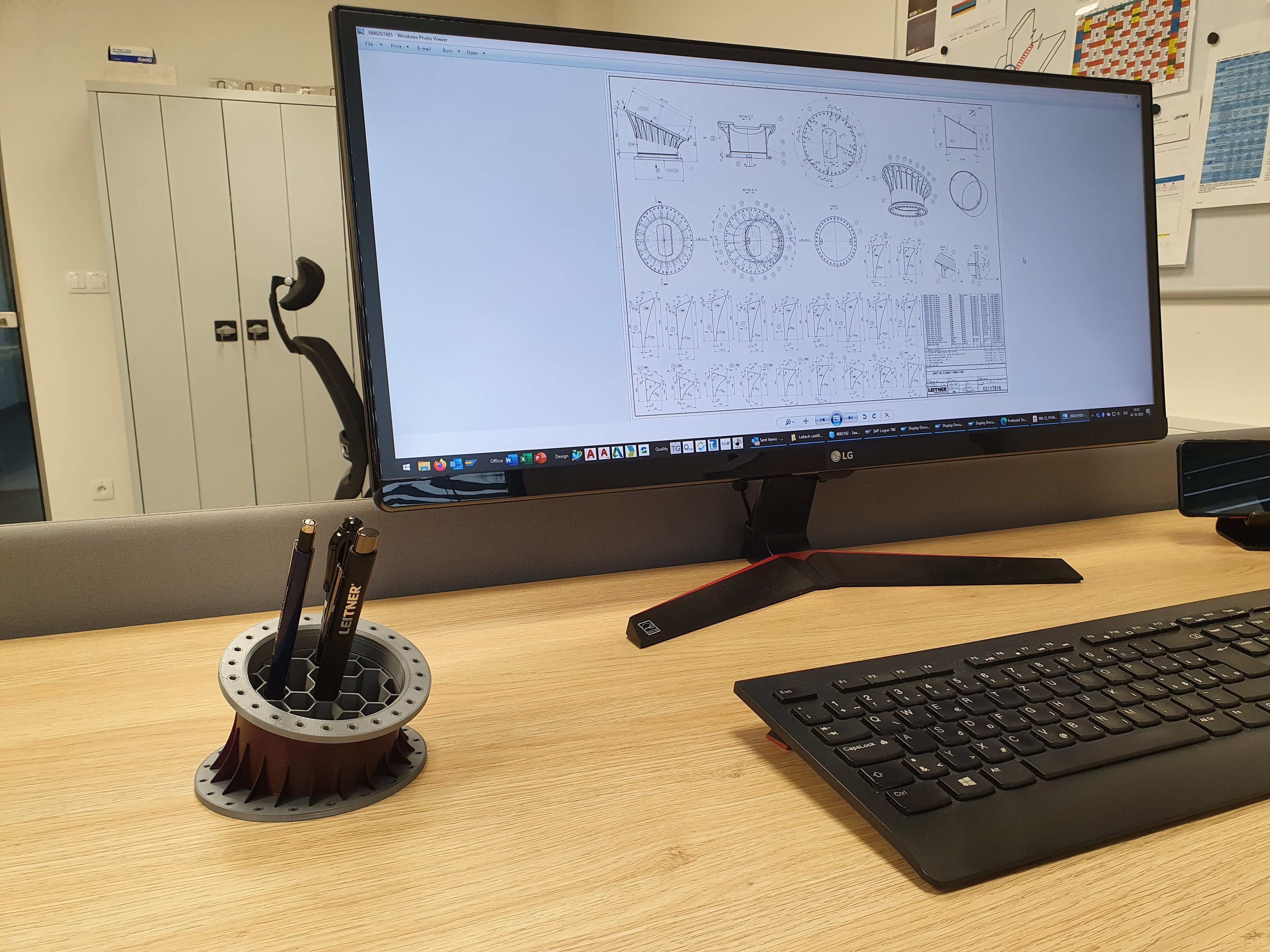 Pen holder 3D model 3D printable | CGTrader