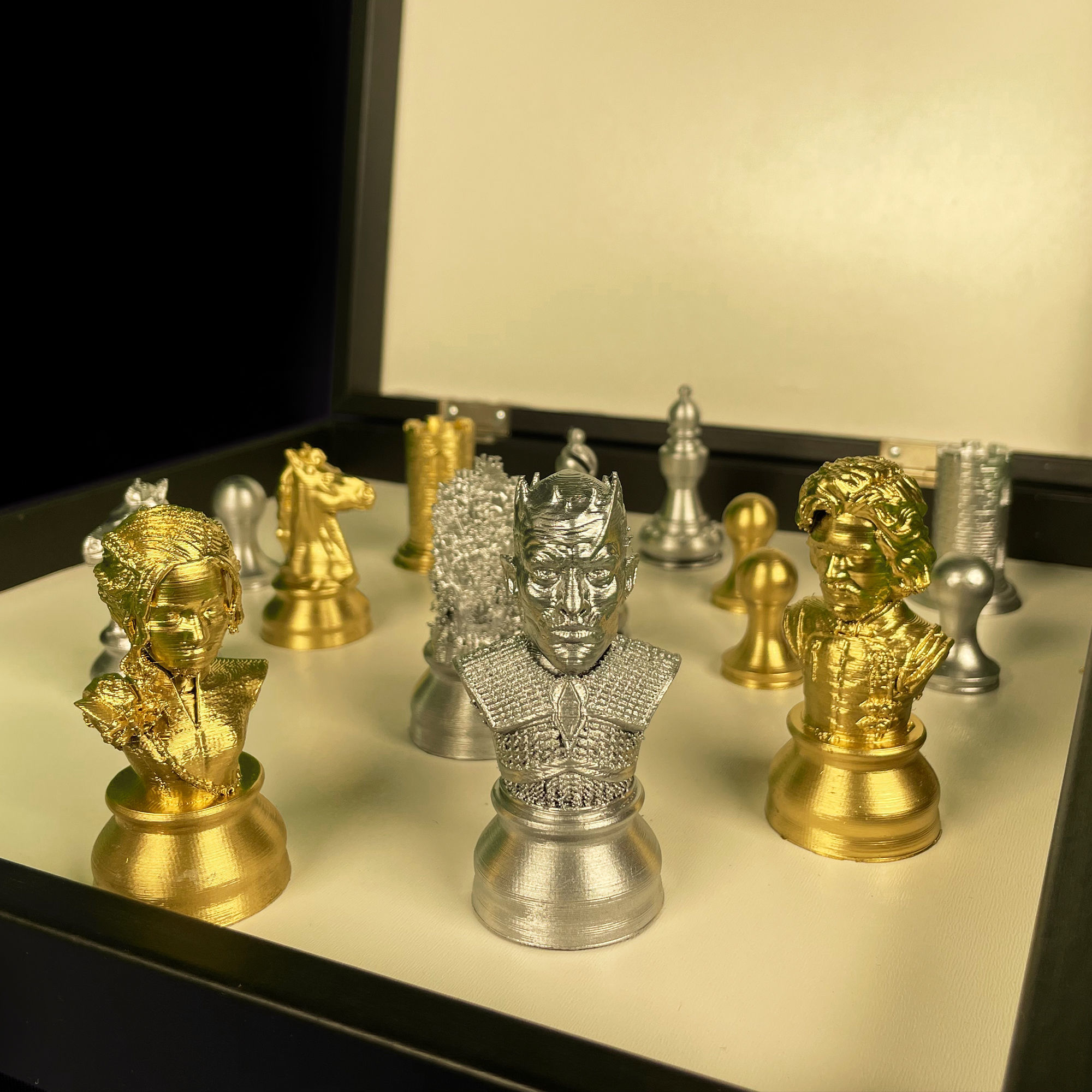 Game Of Thrones Characters Chess Set 3D model 3D printable | CGTrader