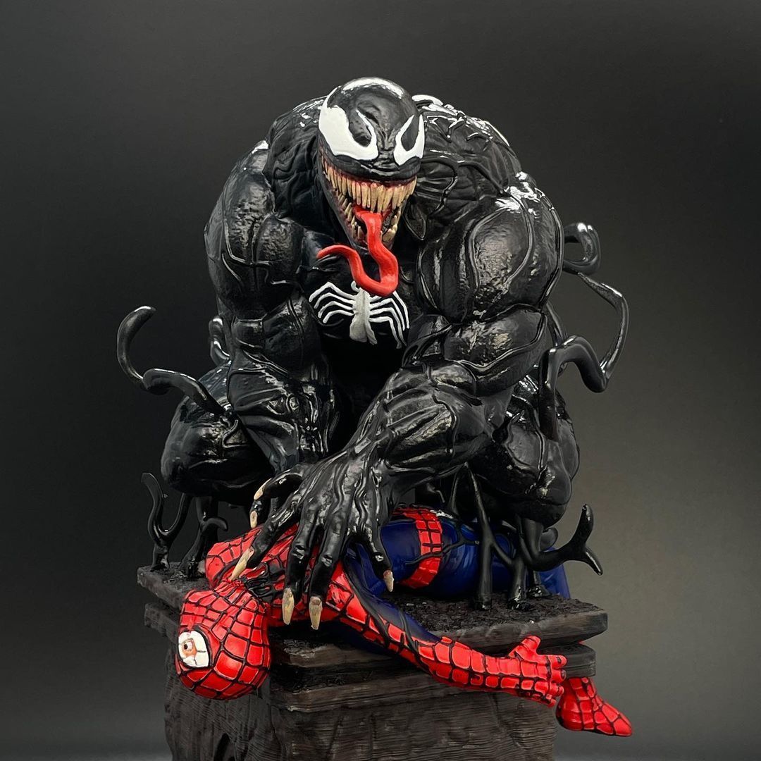 Venom Sonriente vs Spiderman 3D model 3D printable | CGTrader