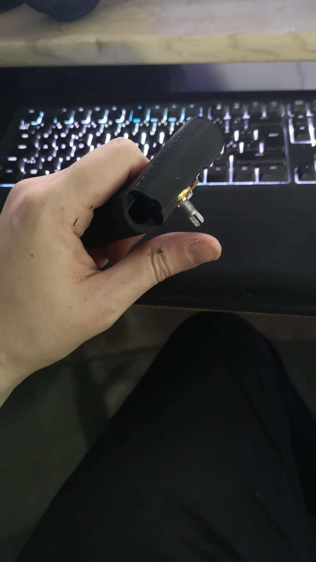 League of Legends Vi Atlas gauntlet prop or cosplay free 3D model 3D ...