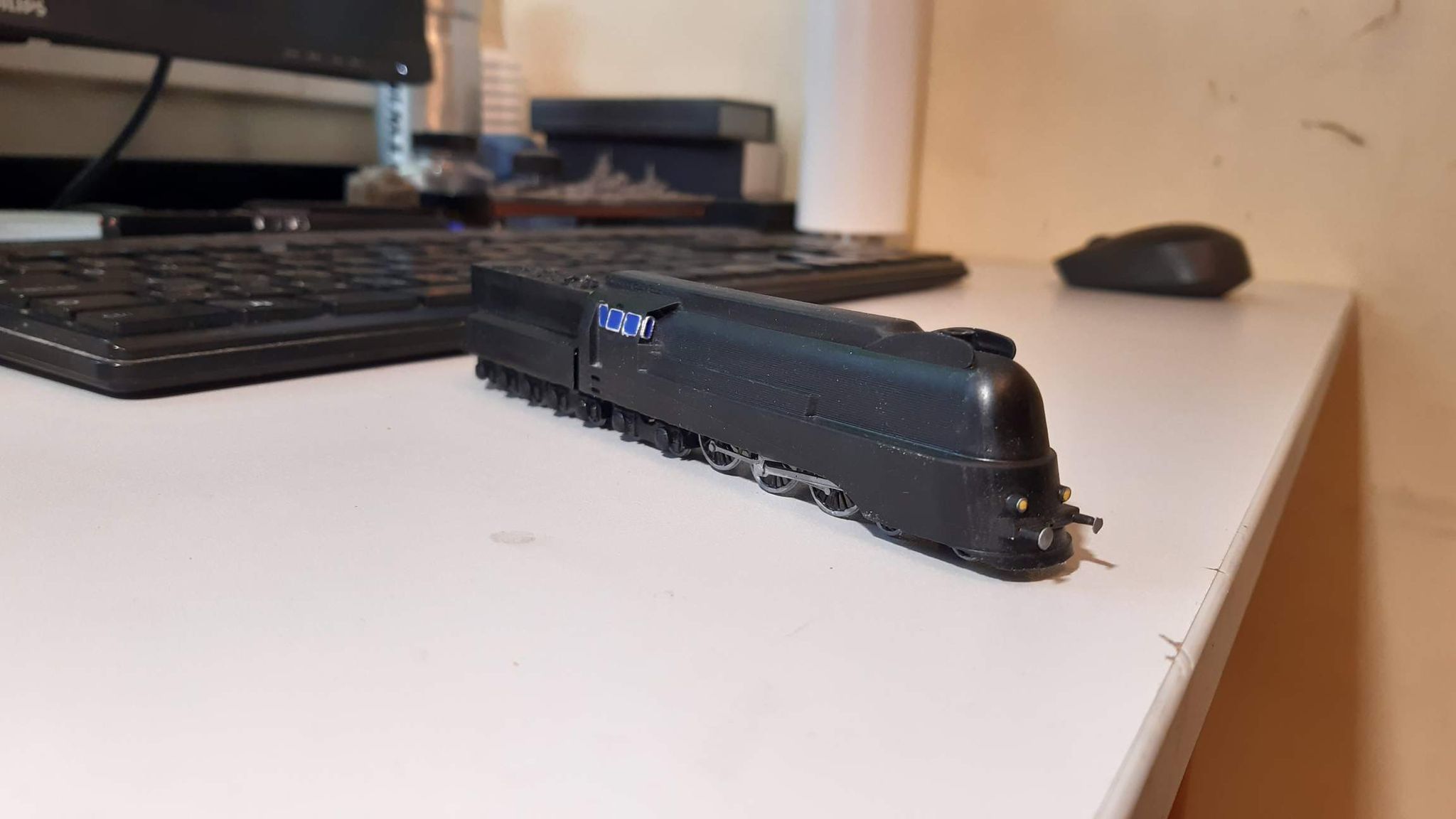 MAV 303 class streamlined locomotive concept design - N scale 3D model ...