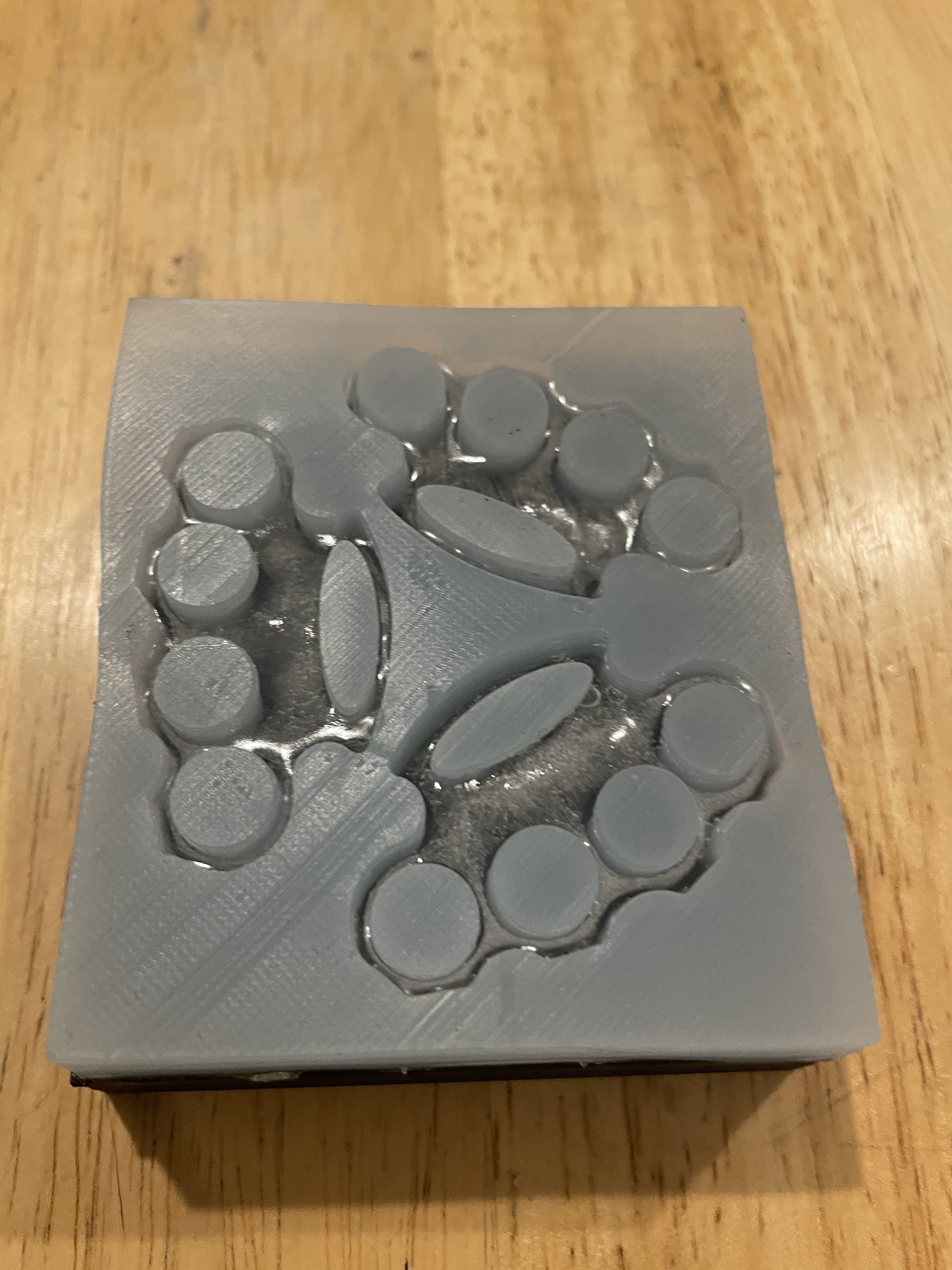 Brass Knuckles Ice Cube Mould 3D model 3D printable | CGTrader