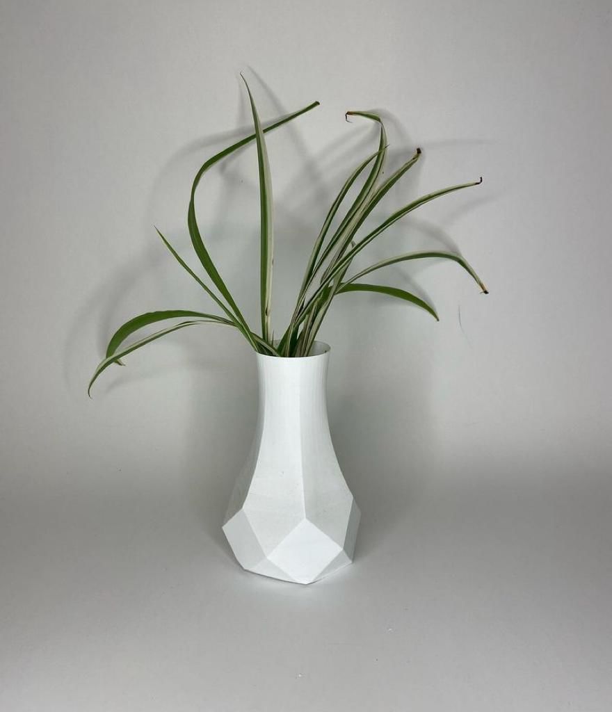 3D model vase low-poly geometric VR / AR / low-poly | CGTrader