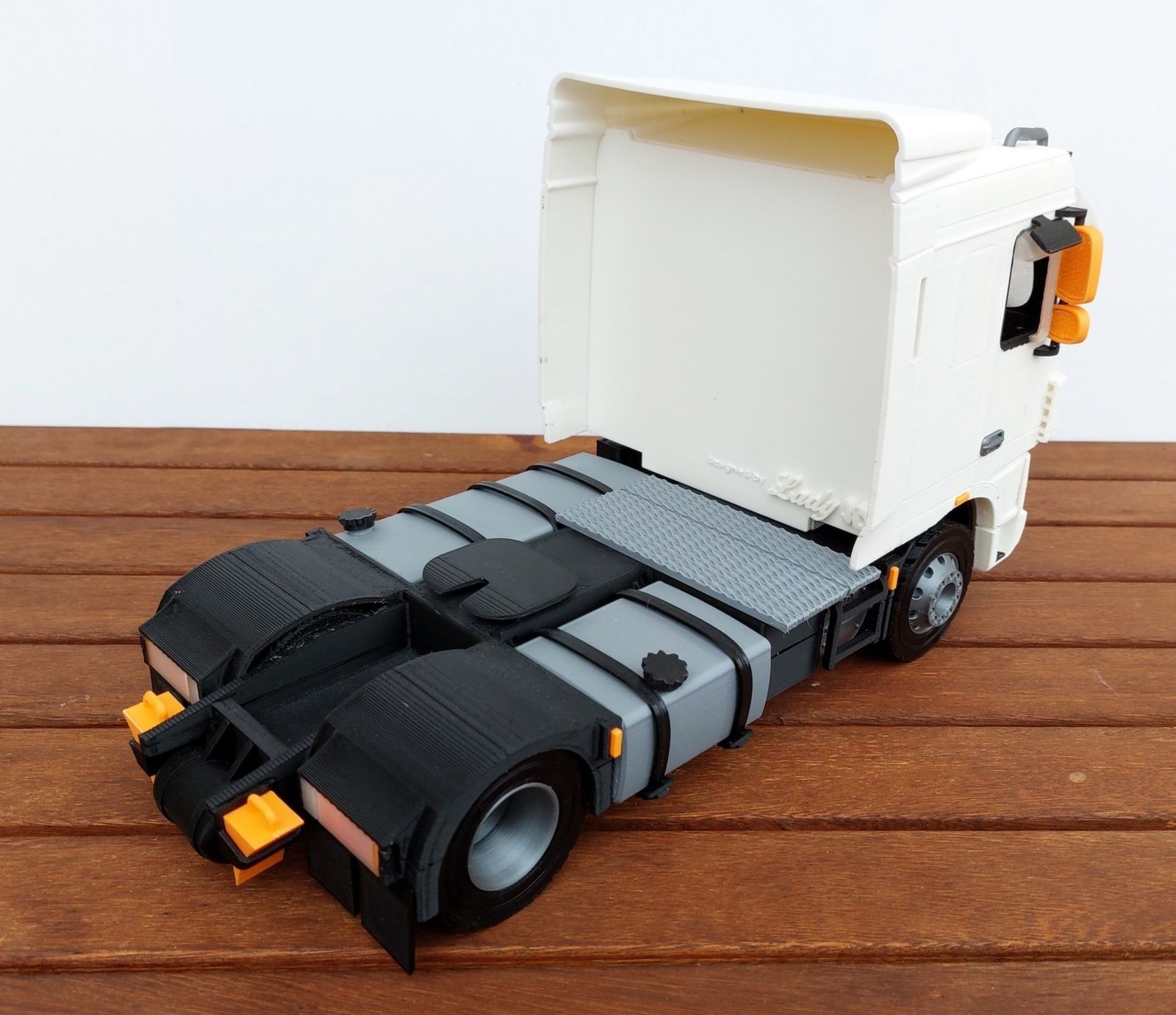 DAF XF 105 410 truck tractor miniature 3D model 3D printable | CGTrader