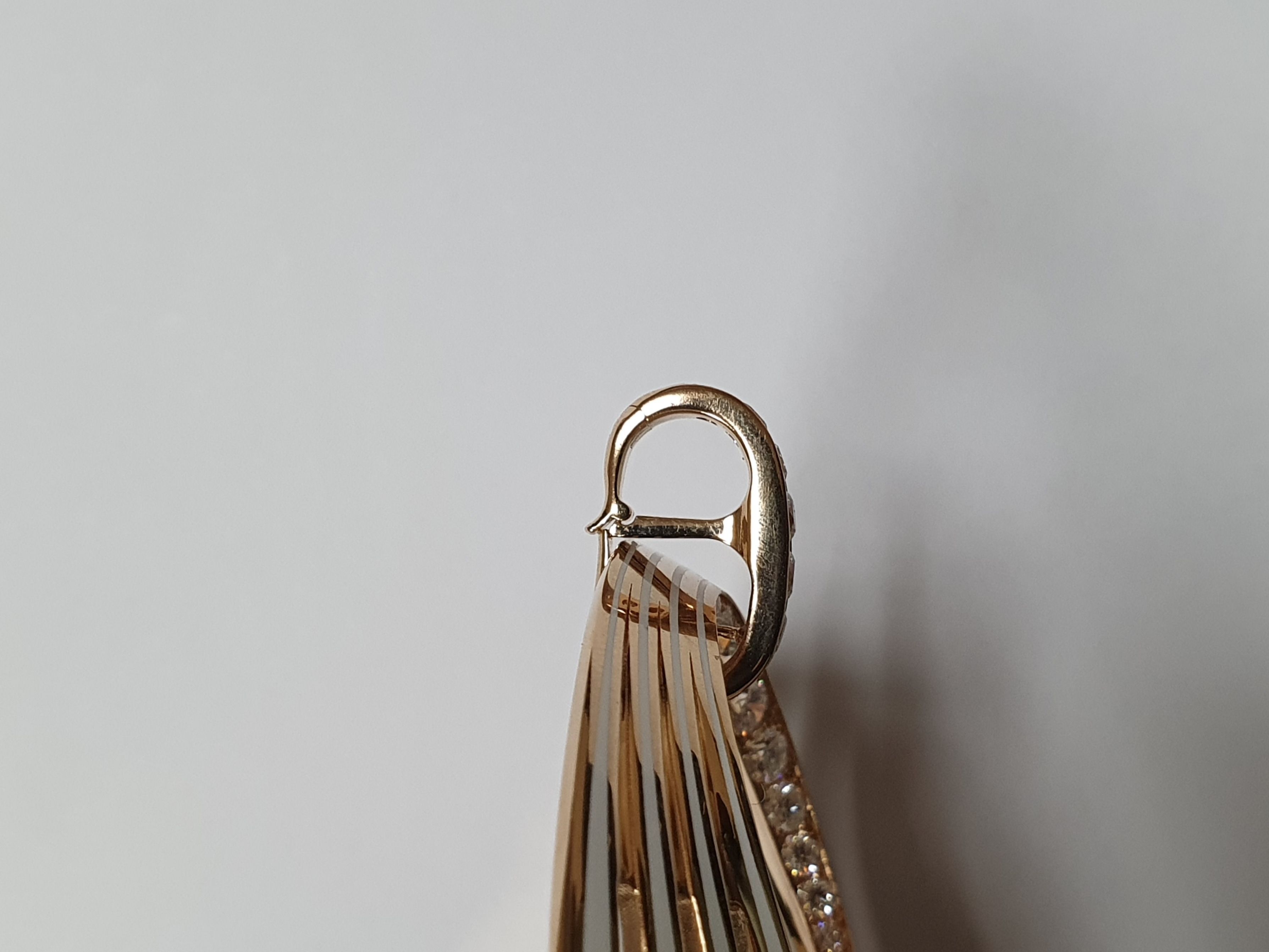 Aura Rose Gold Necklace With Diamonds 3D model 3D printable | CGTrader