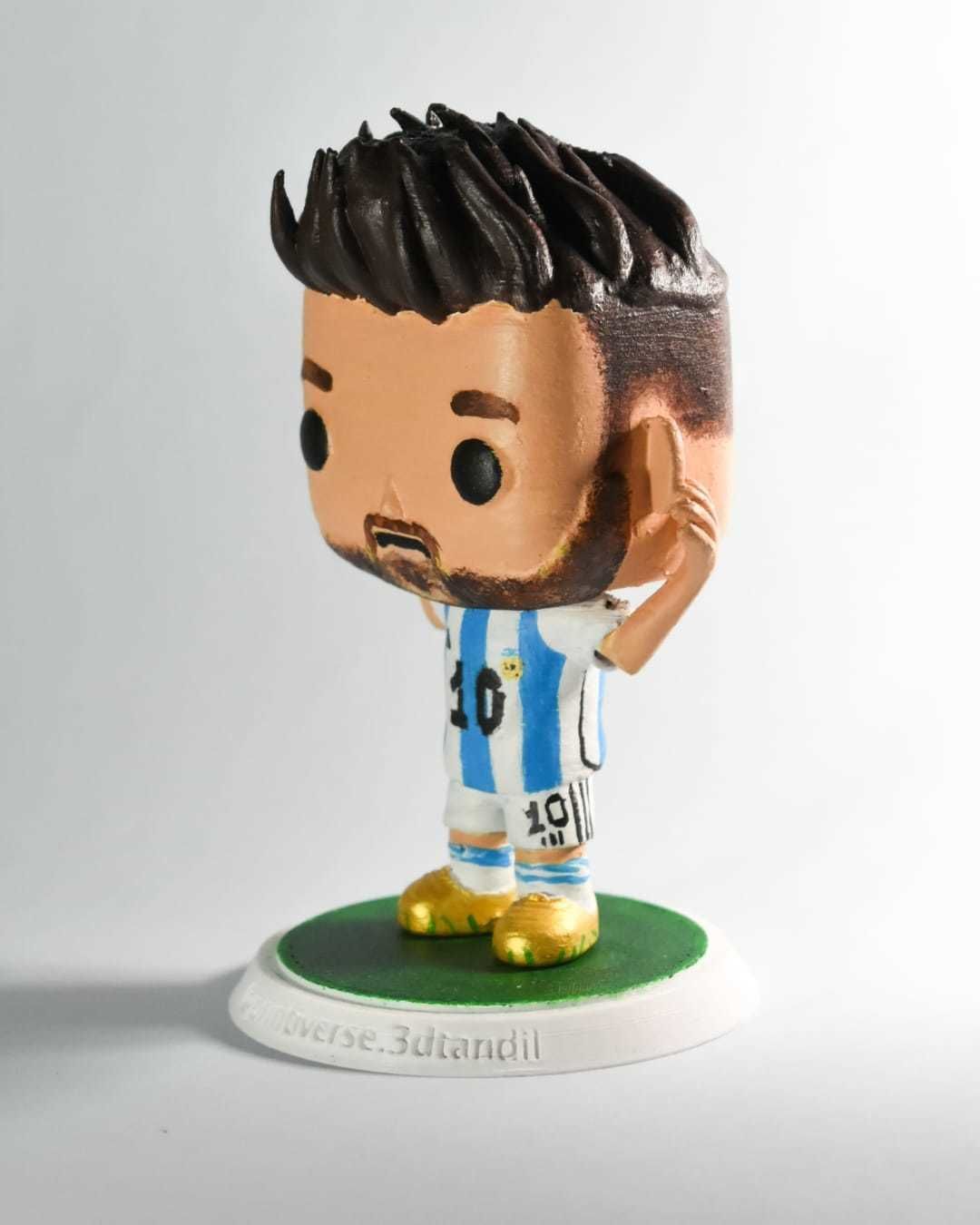 Messi FunkoPop Topo Gigio Mundial 2022 3D model 3D printable | CGTrader
