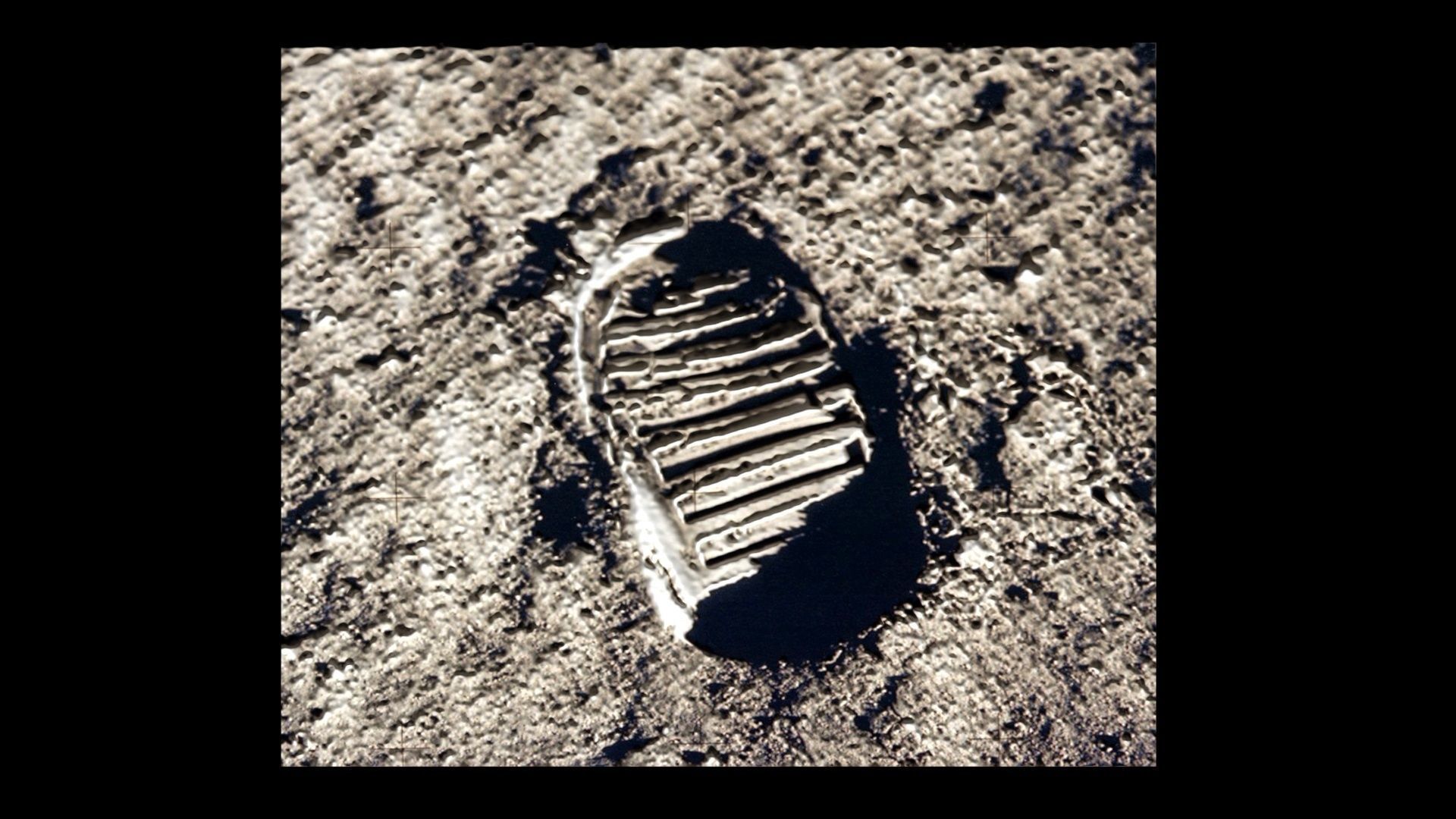 Astronauts First Footprint On The Moon 3D model | CGTrader