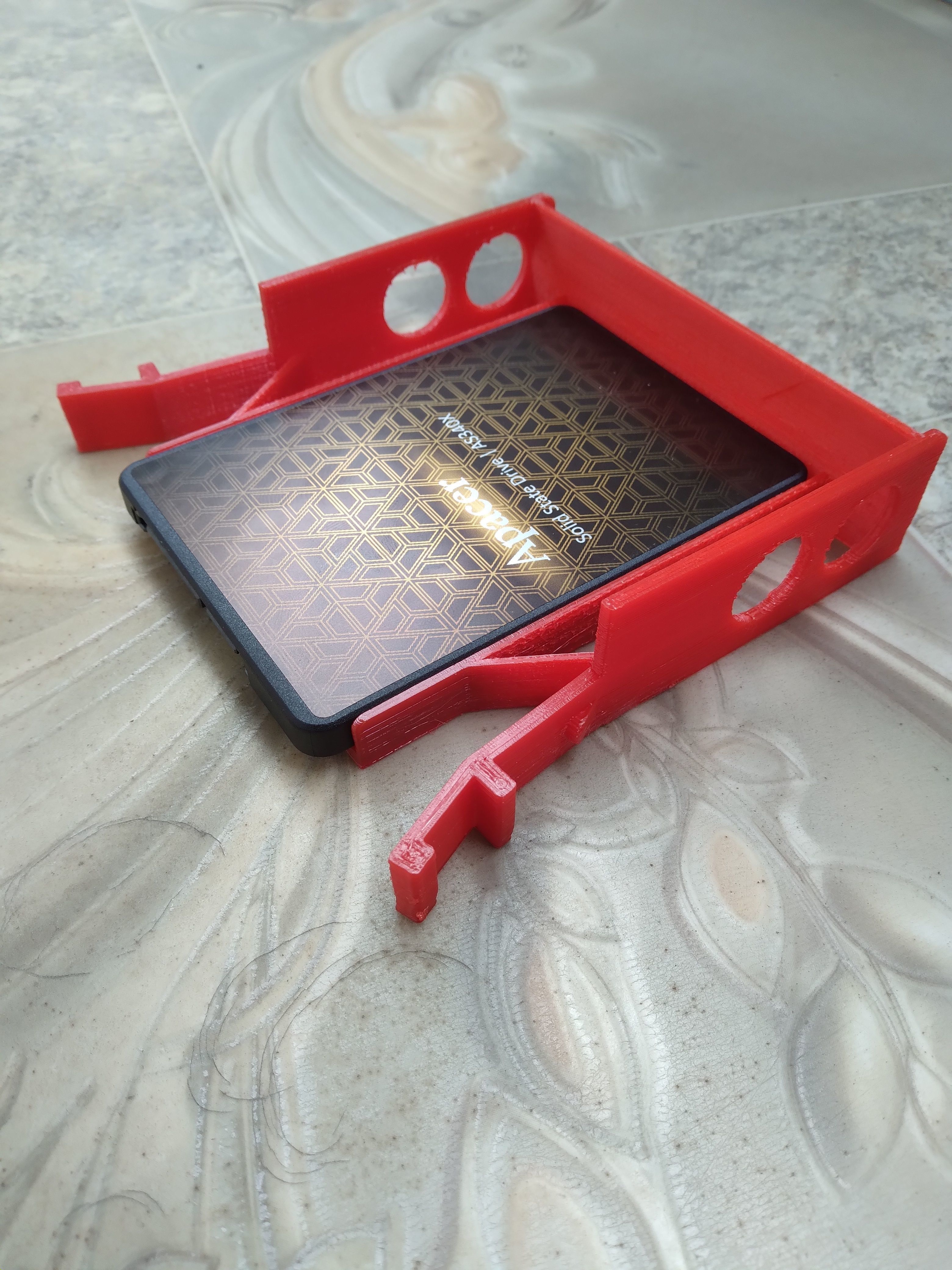 SSD to Desktop Hard Drive Adapter 3D model 3D printable | CGTrader