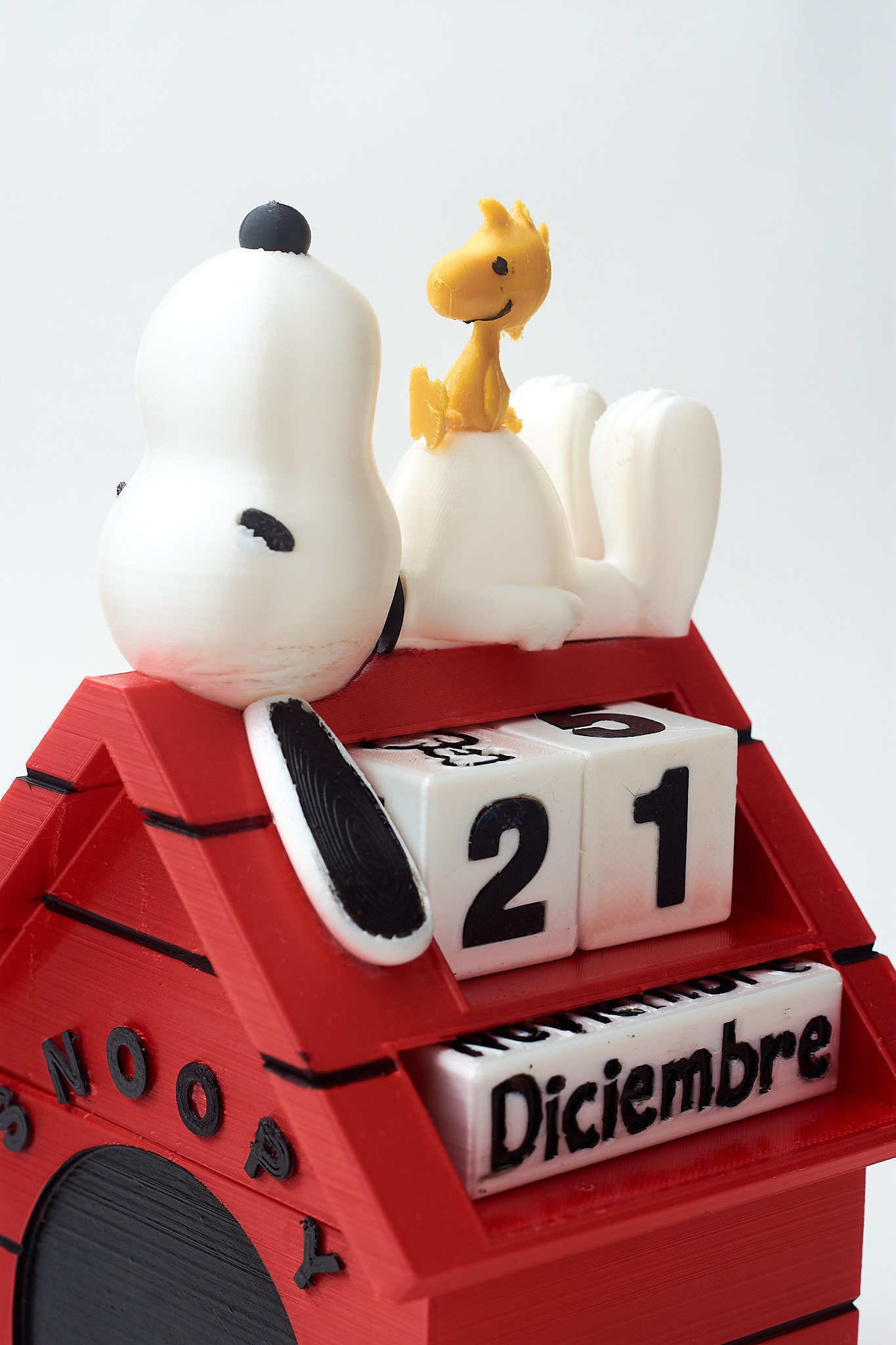 Snoopy and Woodstock Perpetual Desk Calendar 3D model 3D printable ...