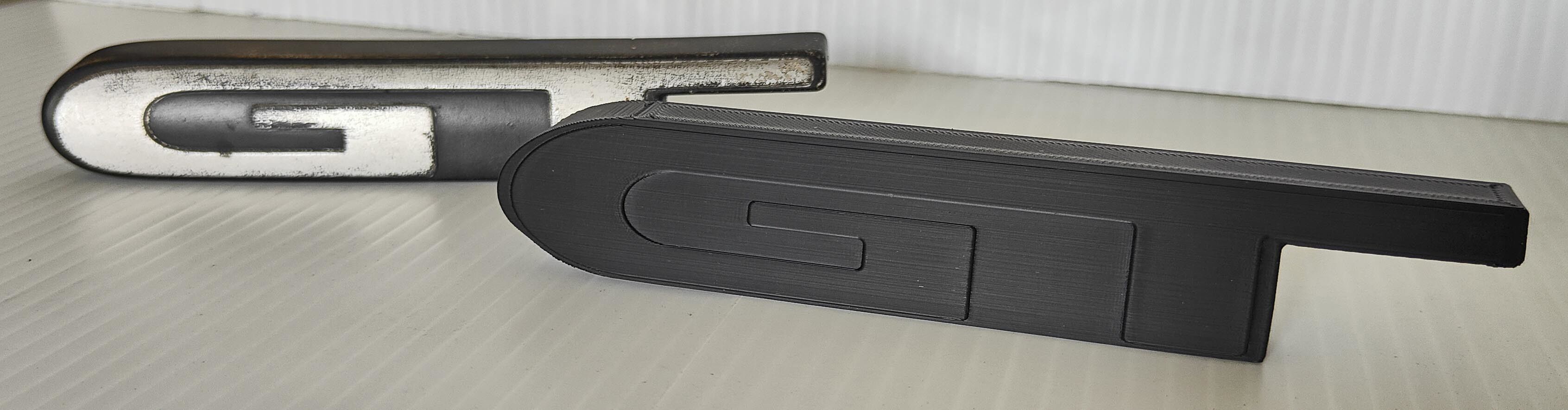 Toyota Starlet GT badge 3D model 3D printable | CGTrader