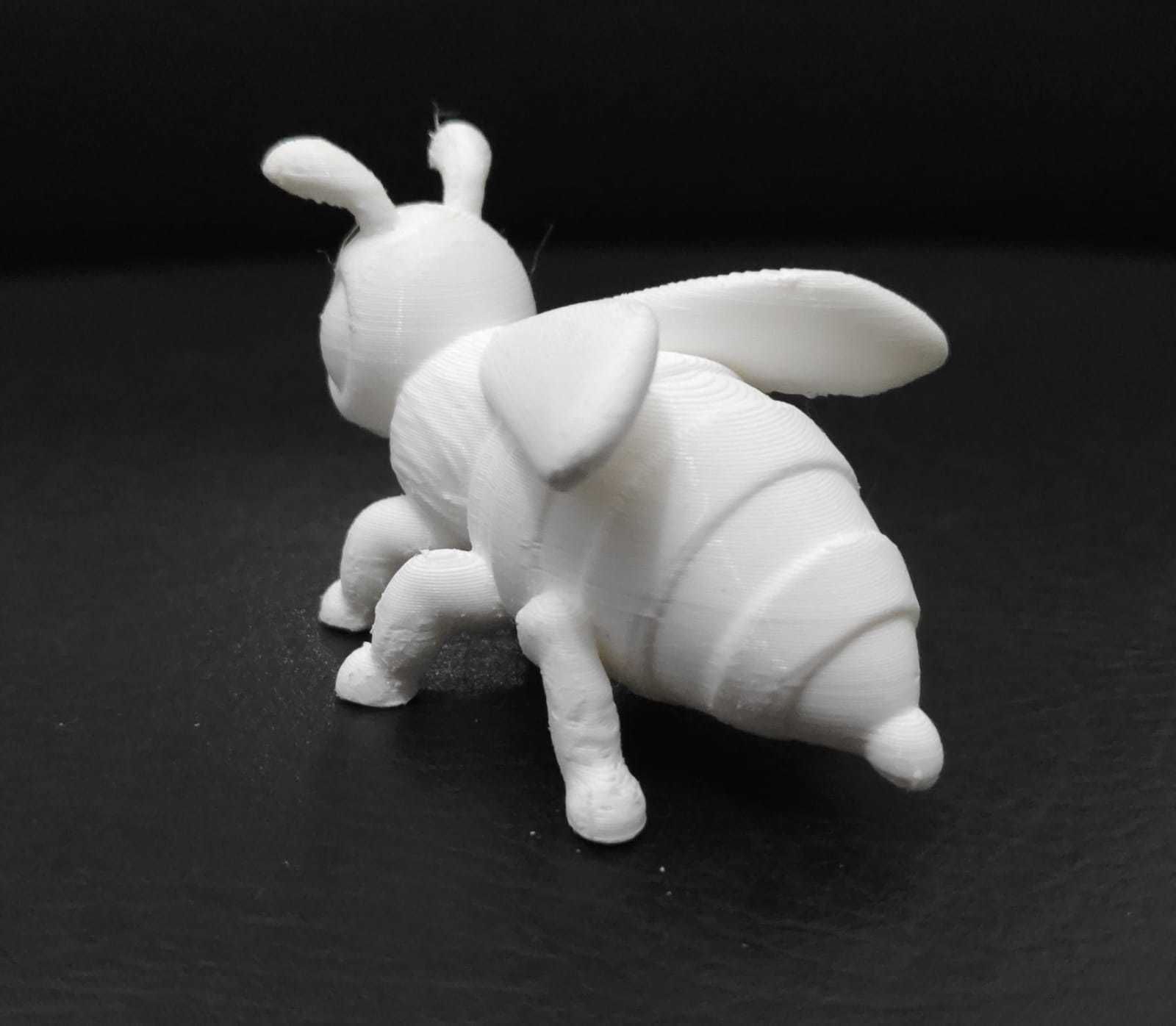 Cute Cartoon Bee 3D model 3D printable | CGTrader